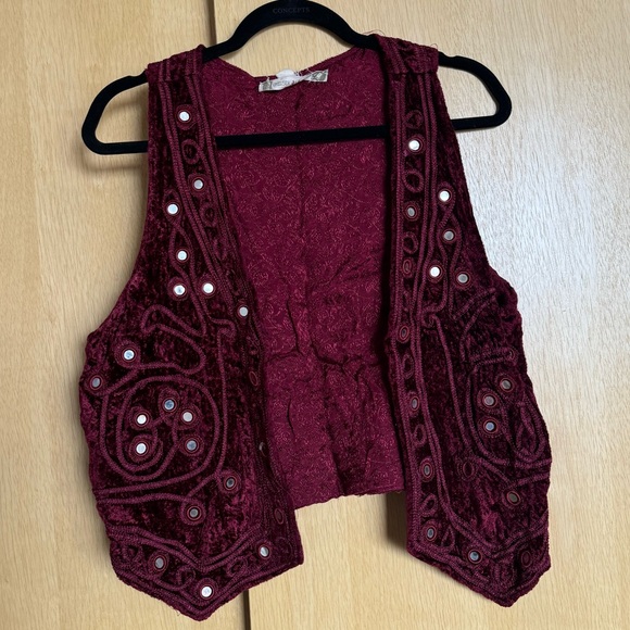 Chelsea & Violet | Jackets & Coats | Velvet Mirrored Vest | Poshmark